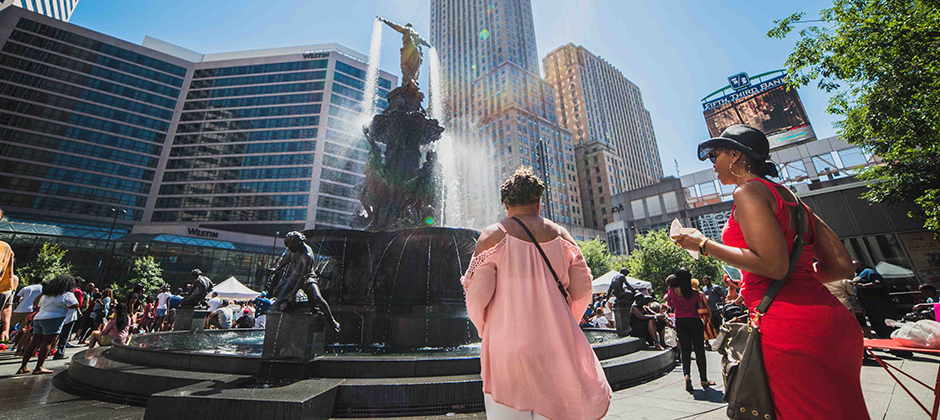 3 Ways to Give Attendees a Taste of Your Host City | Cvent Blog