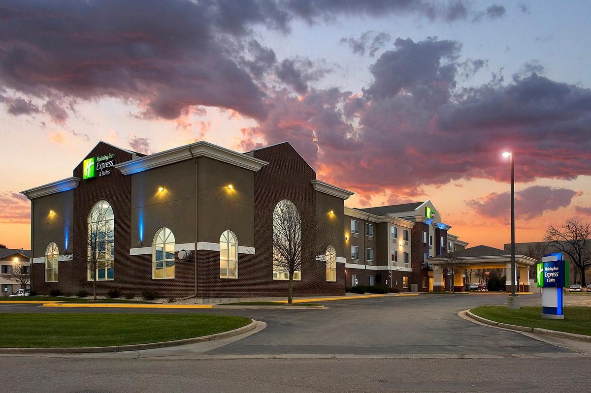 Holiday Inn Express Hotel & Suites Brookings | Cvent
